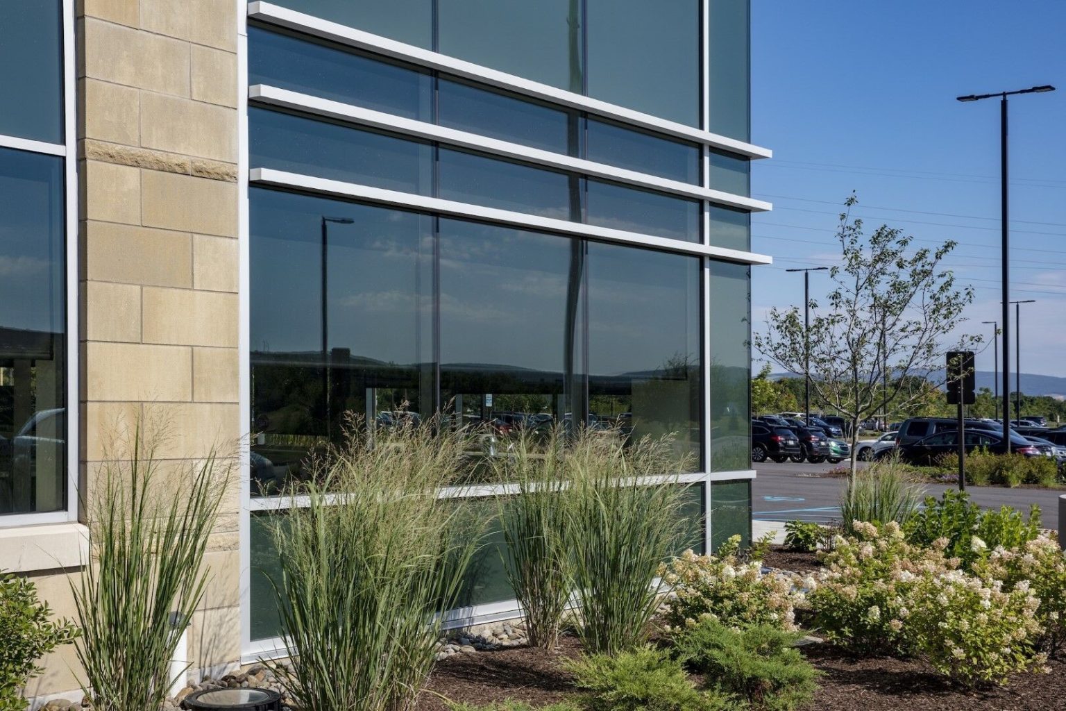 Geisinger Professional Building - Kawneer Commercial and Office Projects
