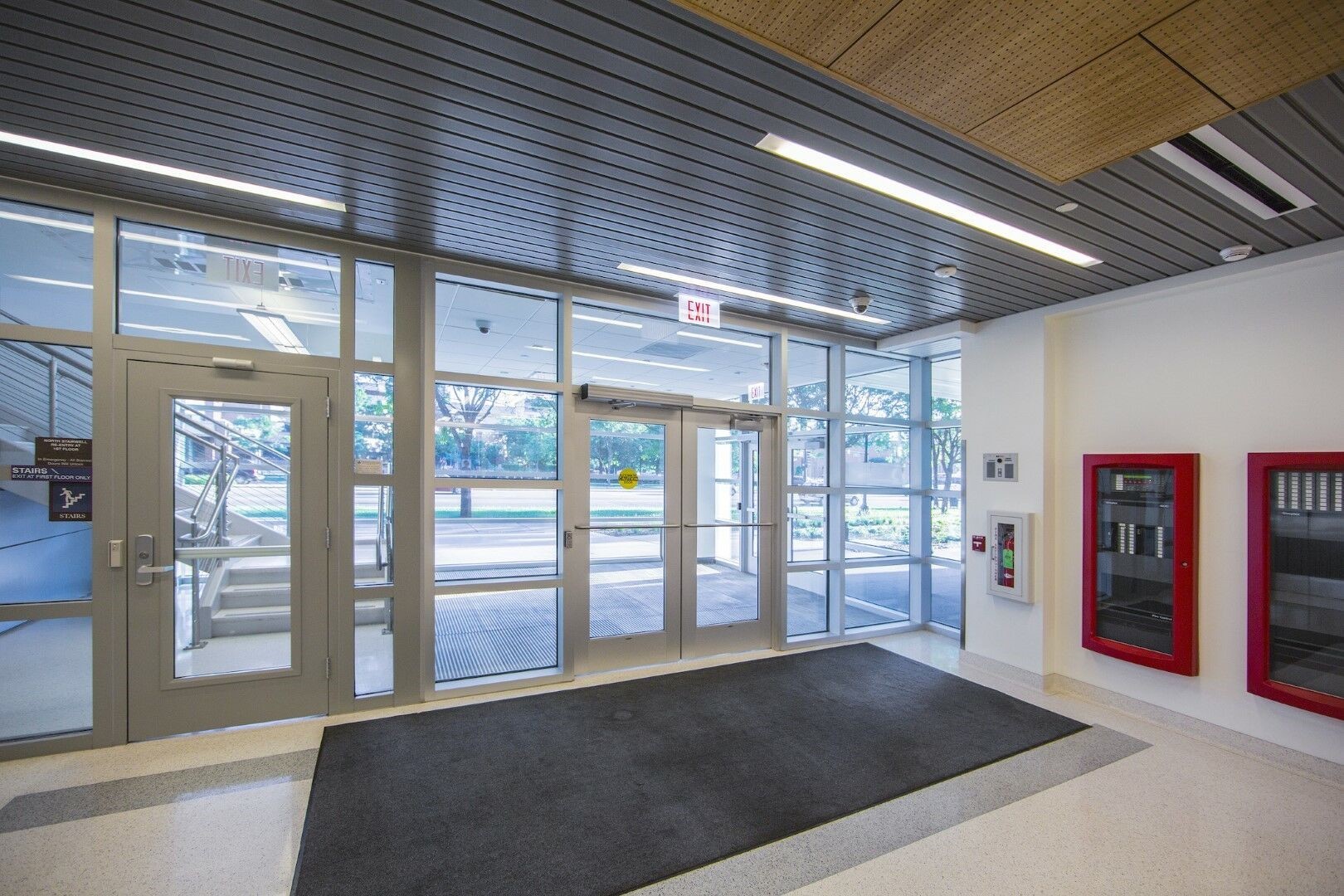 Mile Square Health Center at the University of Illinois Hospital - Kawneer