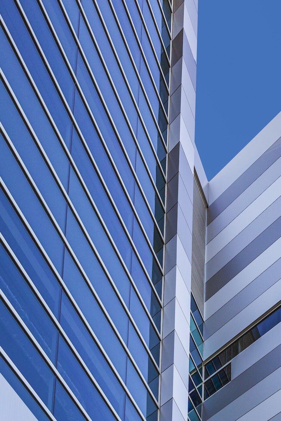 Mile Square Health Center at the University of Illinois Hospital - Kawneer