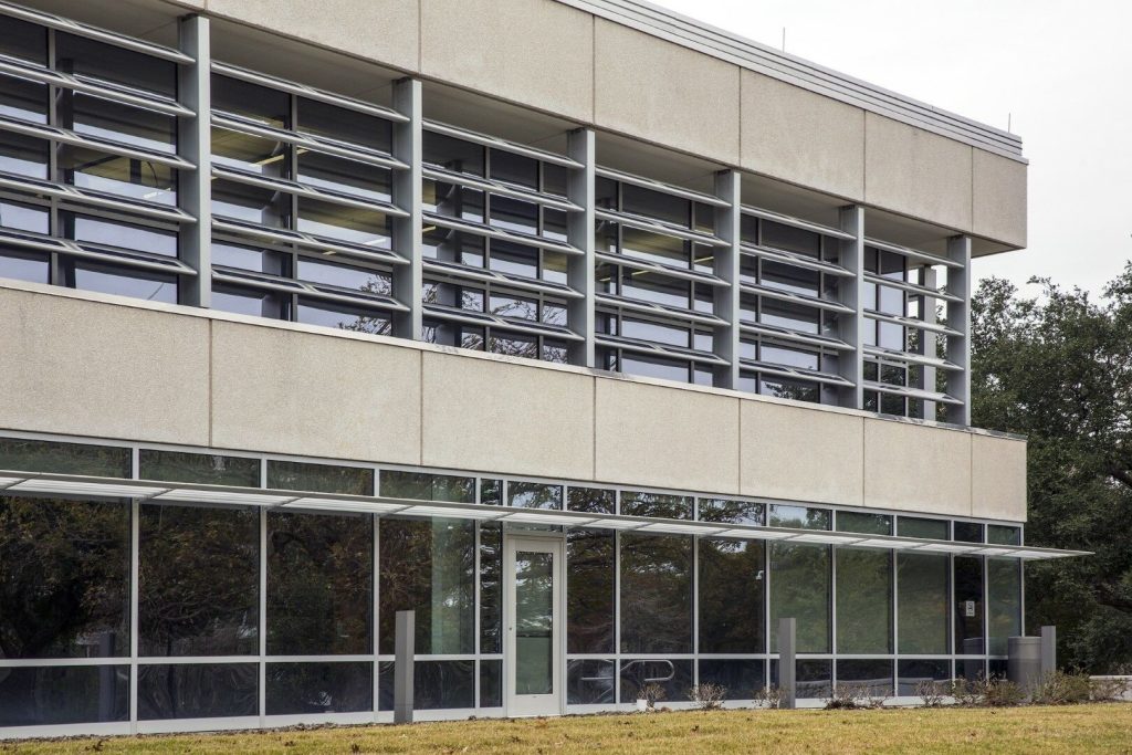 NASA Johnson Space Center - Building 12 - Kawneer