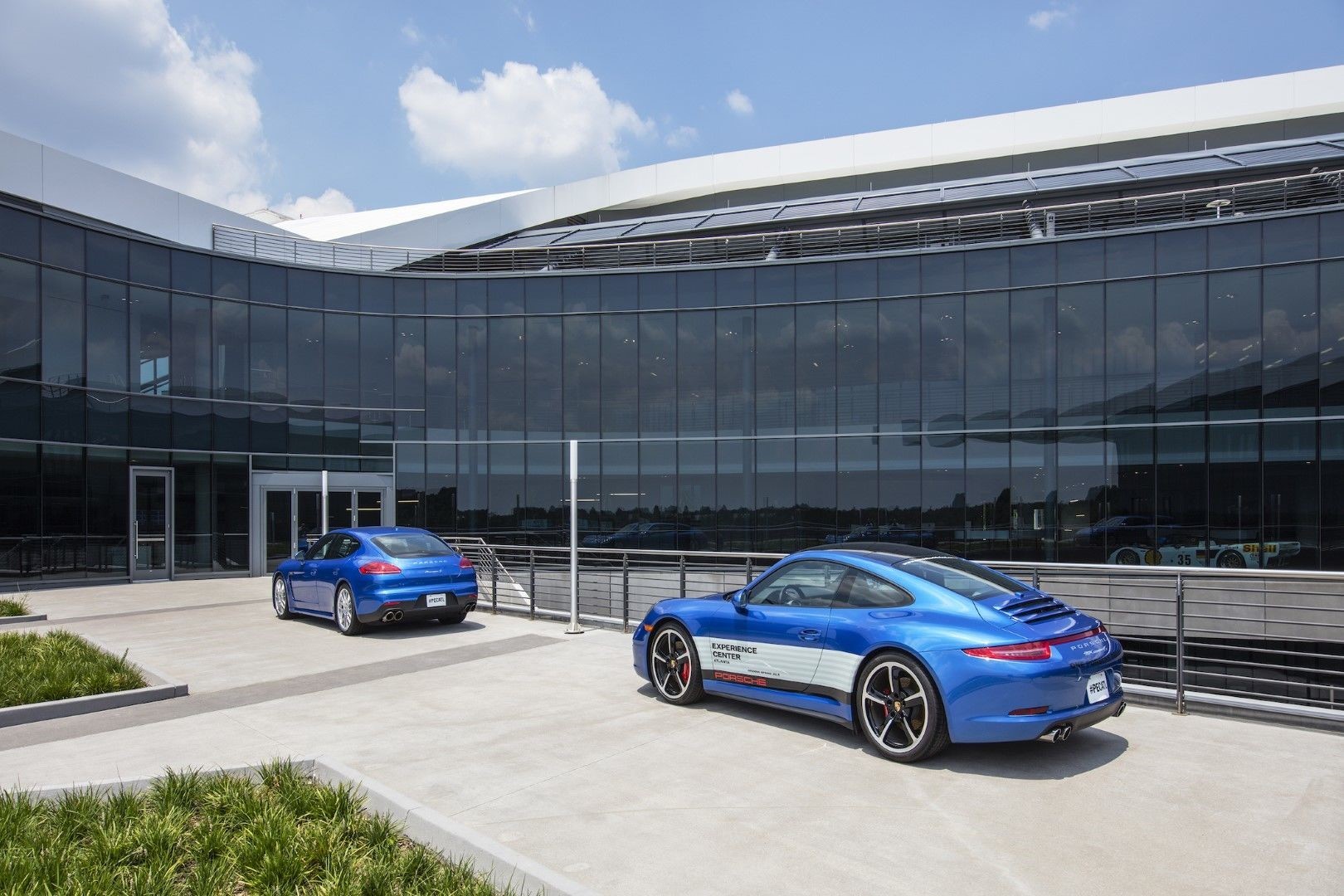 Porsche Cars North America Experience Center and Headquarters - Kawneer