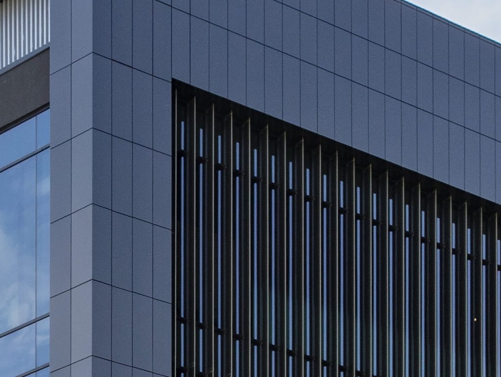 Versoleil® SunShade - Single Blade System - for Curtain Wall