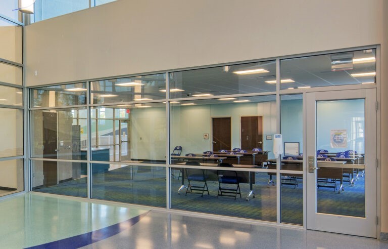 Trifab® VersaGlaze® 450 Framing System 1-3/4" sightline