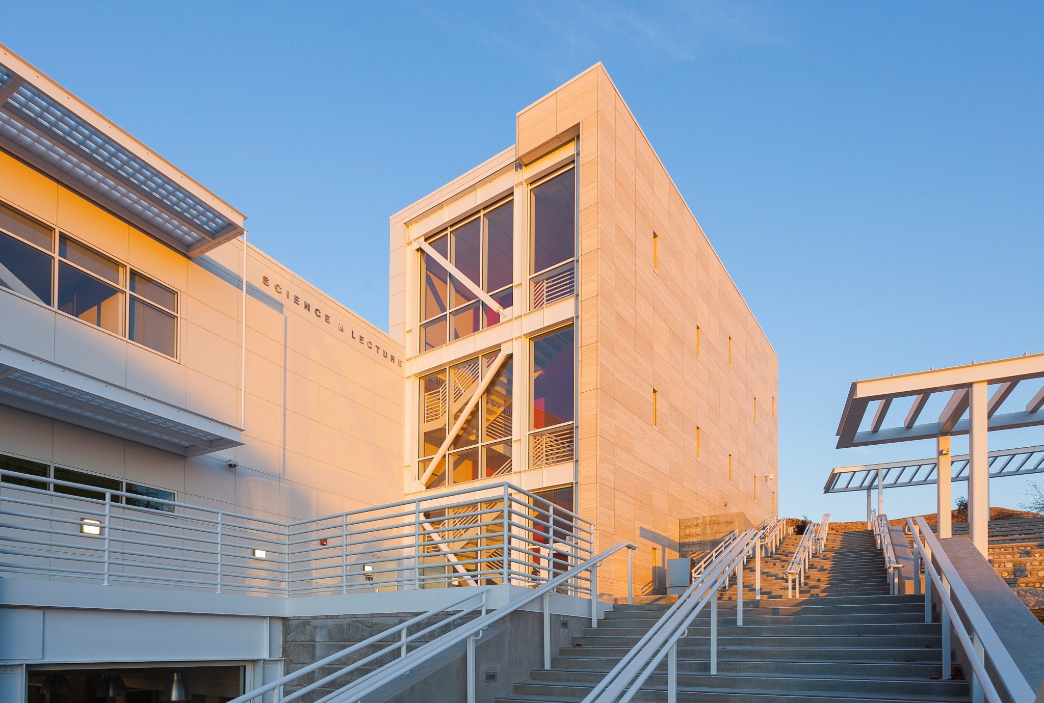 Don Takeda Science Center - Kawneer Education Sector Projects