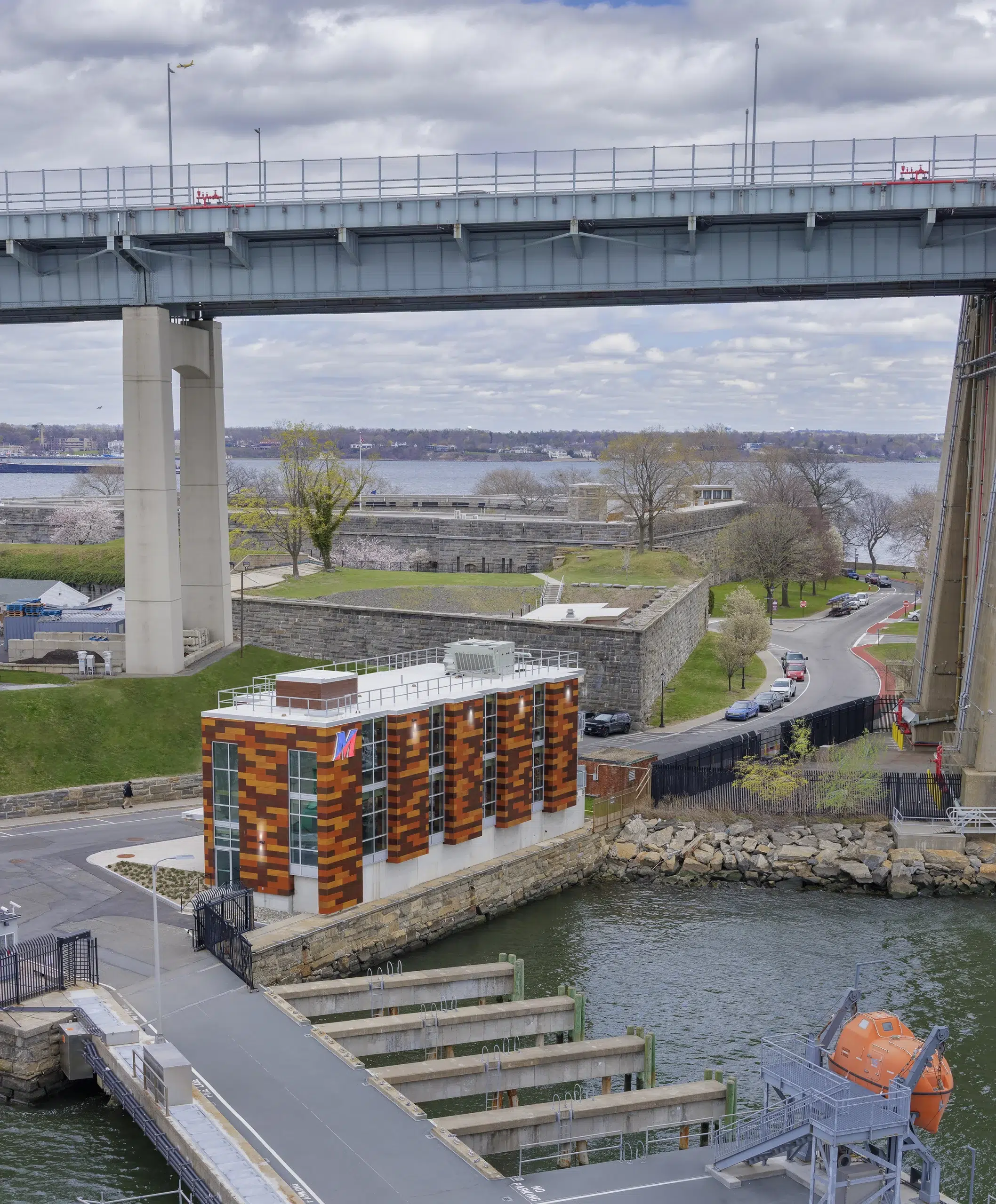 Seamanship Center at Maritime College, SUNY - Kawneer Education Projects