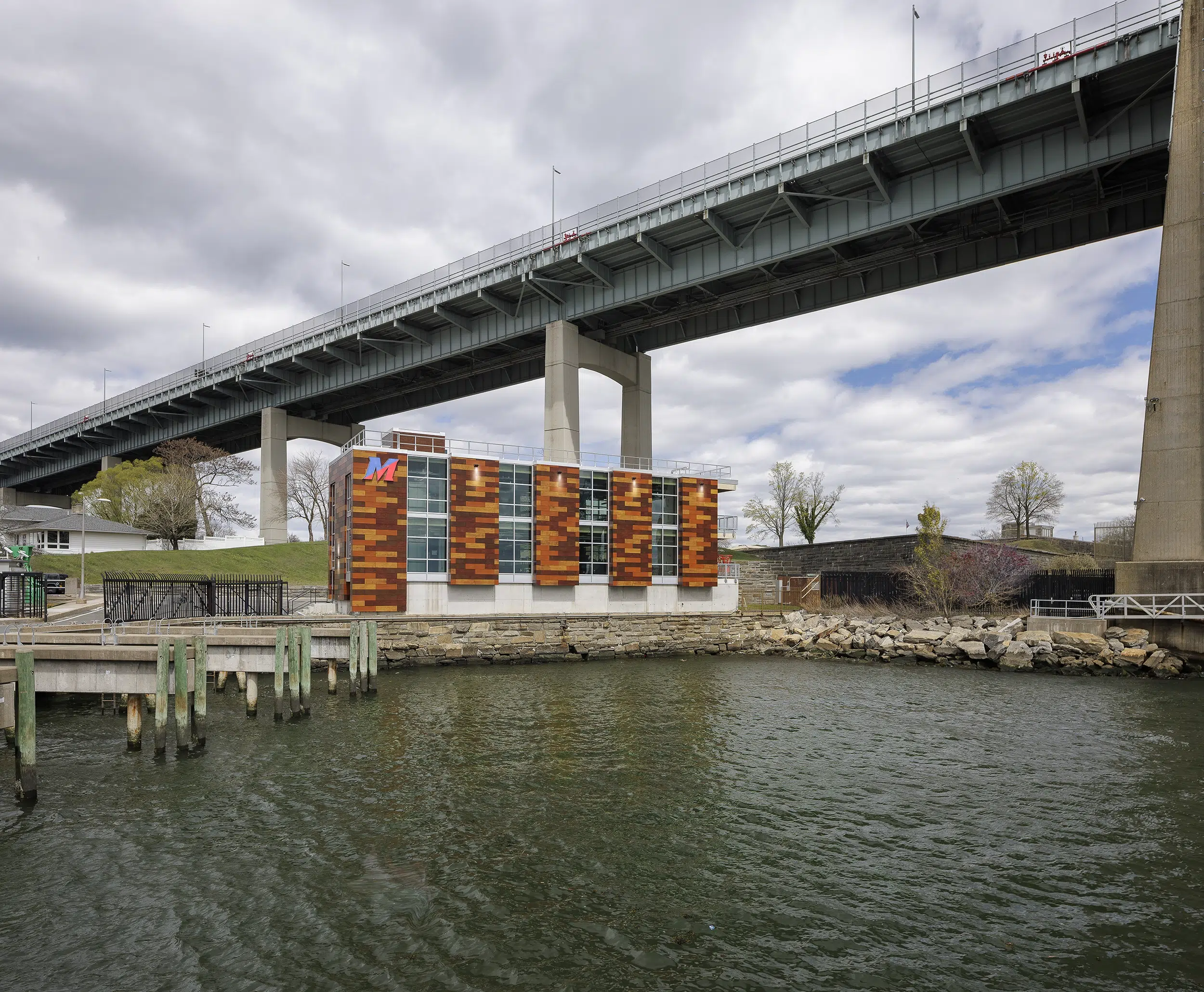 Seamanship Center at Maritime College, SUNY - Kawneer Education Projects